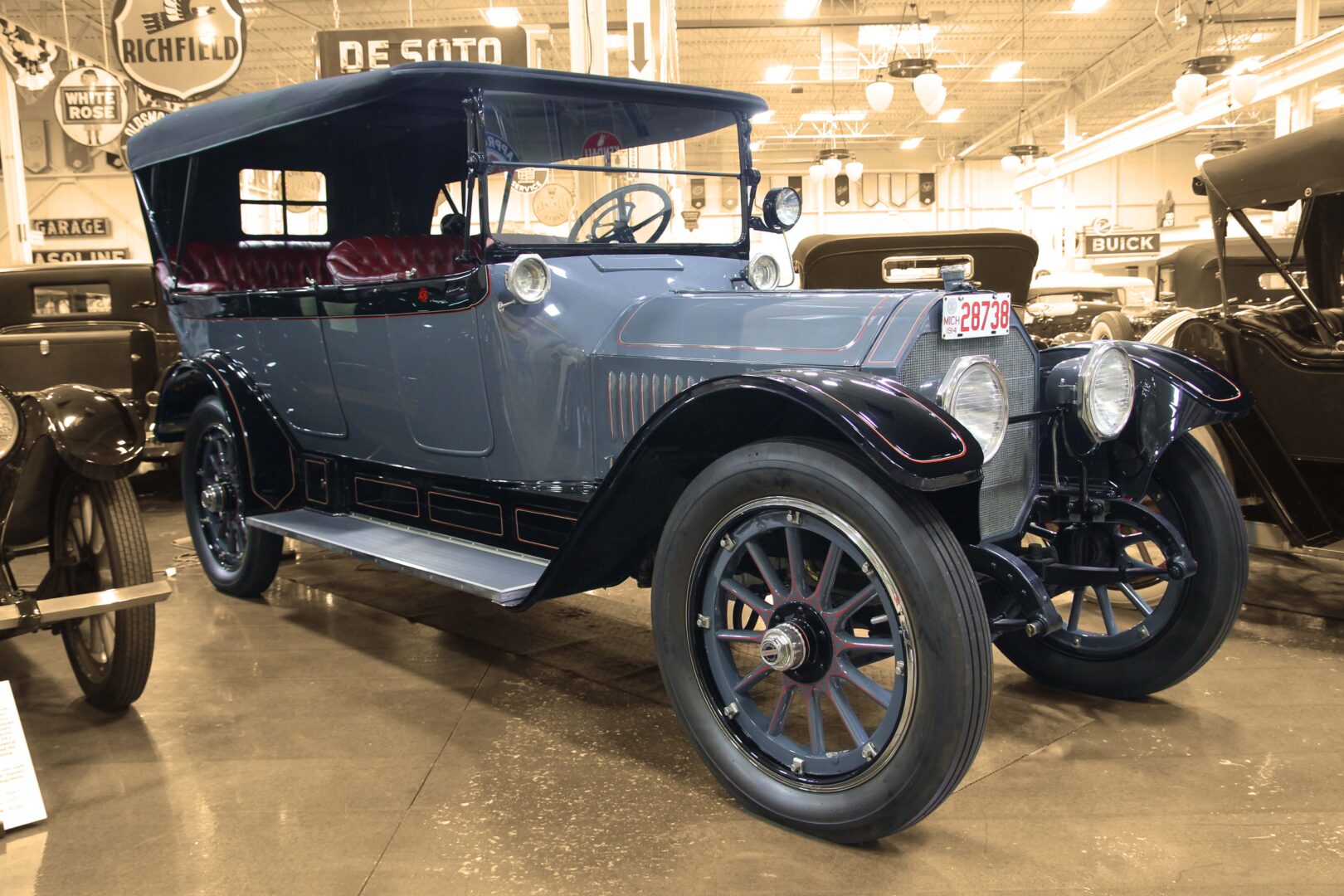 1914 Locomobile - Stahls Motor and Music Experience
